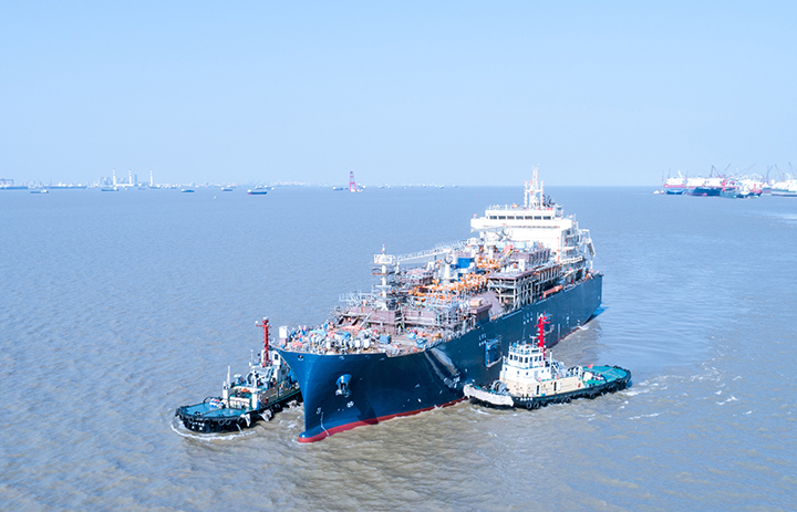 New Marine Fuels: Total’s First LNG Bunker Vessel Launched ...